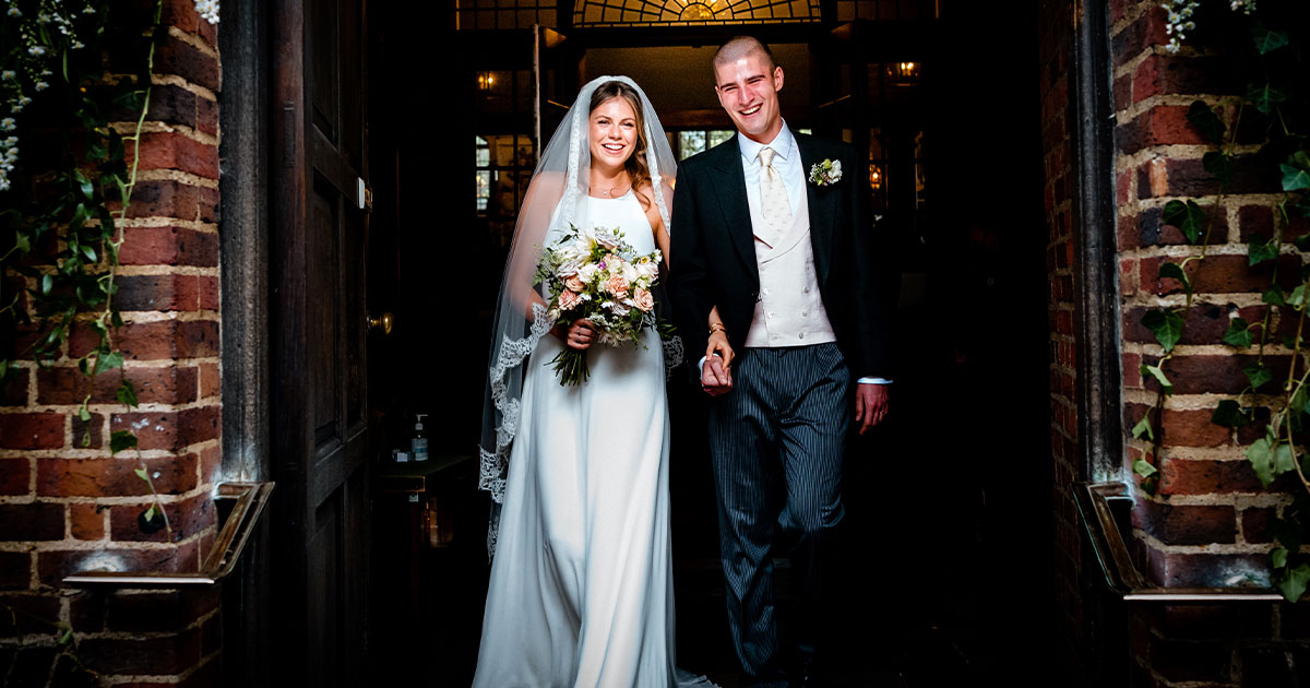 Real wedding inspiration: Saffron and Zachary share their story | The ...